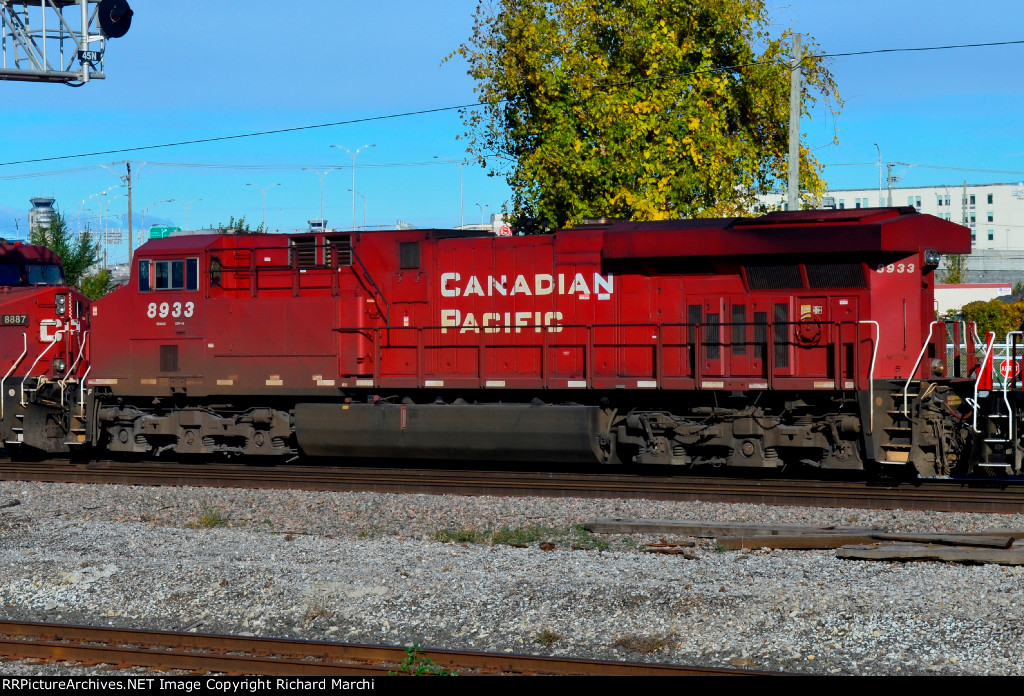 CP 8933